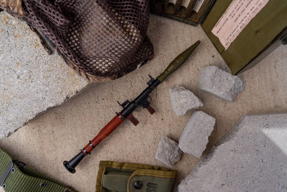 Miniature RPG 1:4 Replica – Miniature Versions of Things