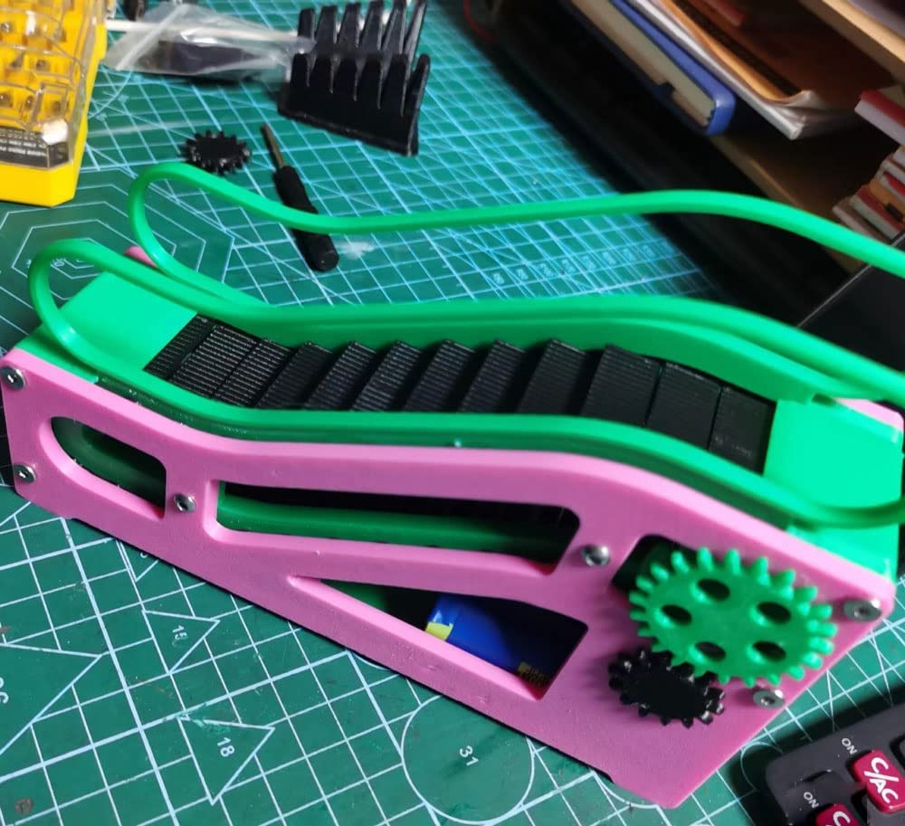 Working Electric Escalator Model – Miniature Versions of Things